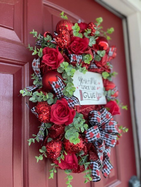 Red Roses Swag, Front Door Swag, Valentine Swag - Etsy