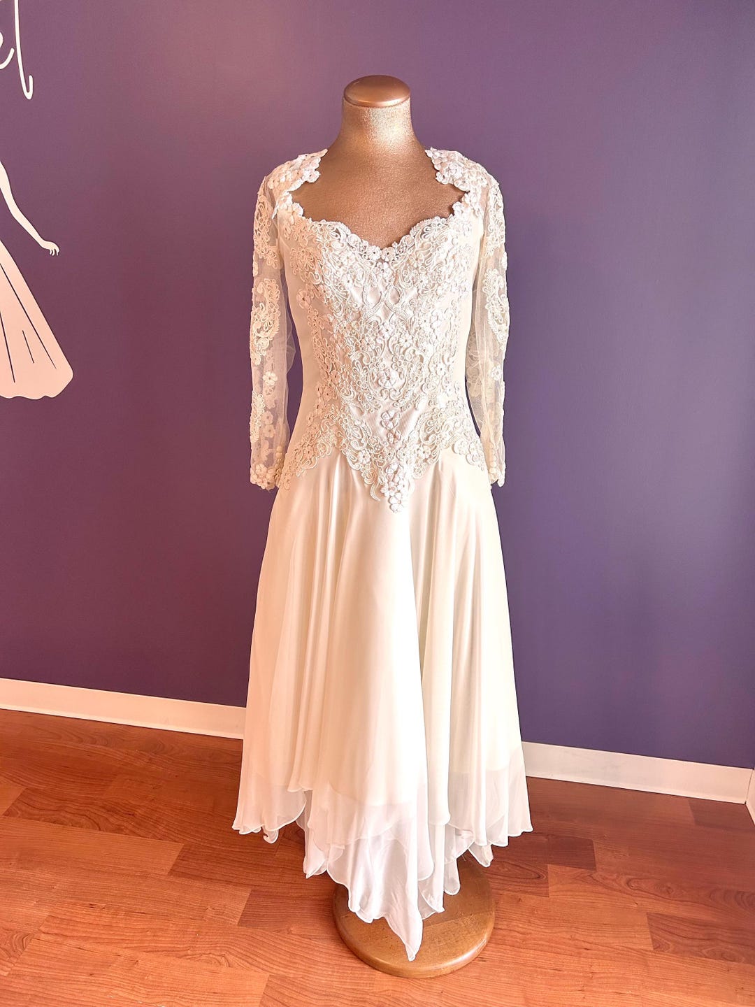 Vintage 70s Stunning Floral Long Sleeve Sweetheart Neckline Wedding ...