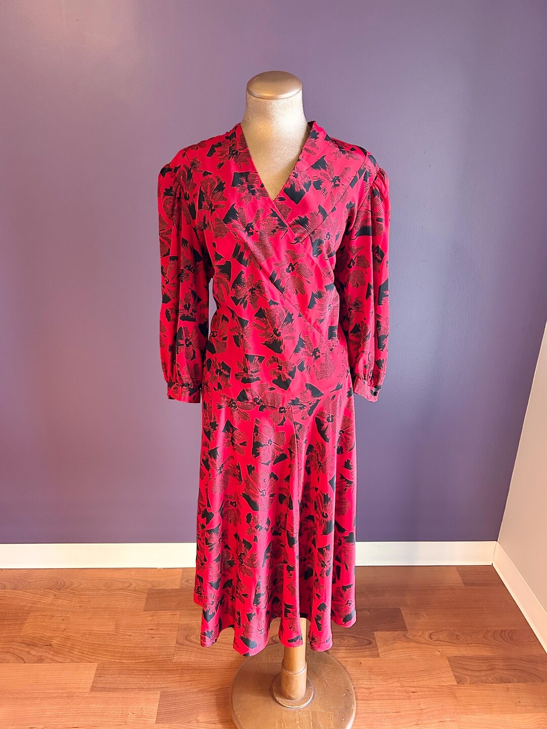 Vintage 80s Lorac Original Beautiful Red and Black V Neck Dress - Etsy