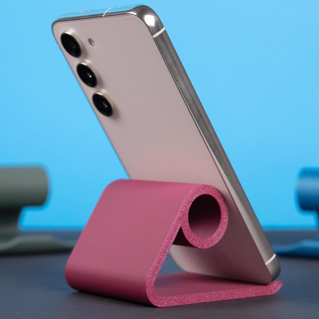 3D Model for Pivoting Phone Stand. Custom Phone Stand Model. 3D ...