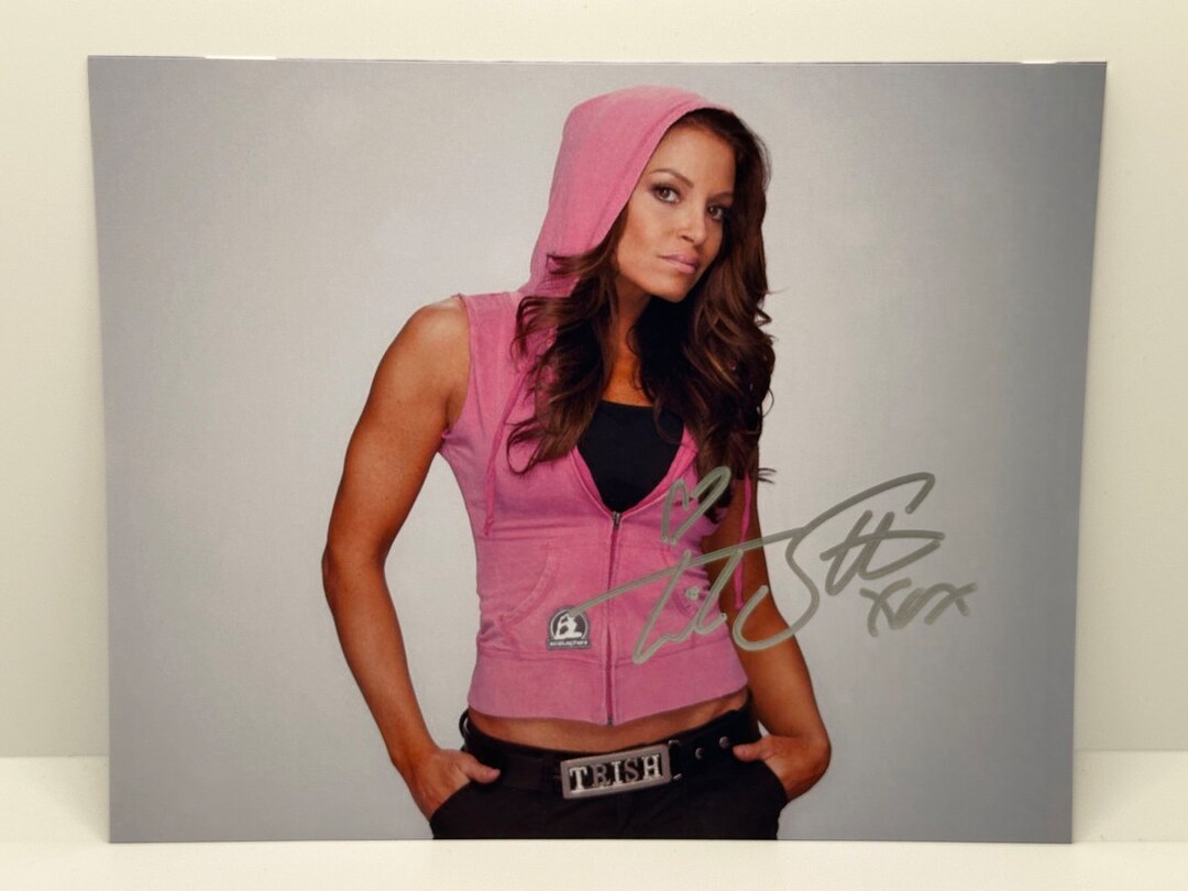Trish Stratus WWE Signed Autographed Photo Authentic 8x10 COA - Etsy