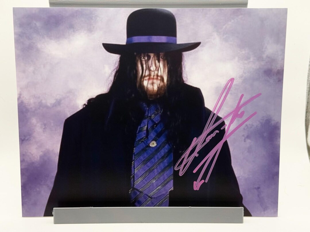 Undertaker Classic WWF RARE Signed Autographed Photo Authentic 8X10 COA ...