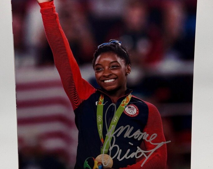 Simone Biles Medal Signed Autographed Photo Authentic 8X10 COA - Etsy