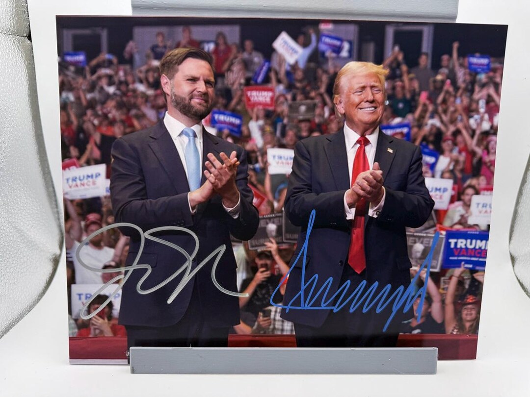 JD Vance Donald Trump Dual Signed Autographed Photo Authentic 8X10 COA ...