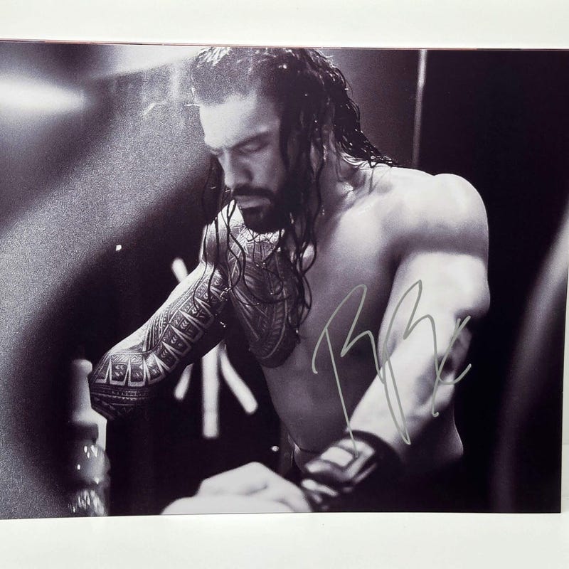 Roman Reigns Autograph - Etsy