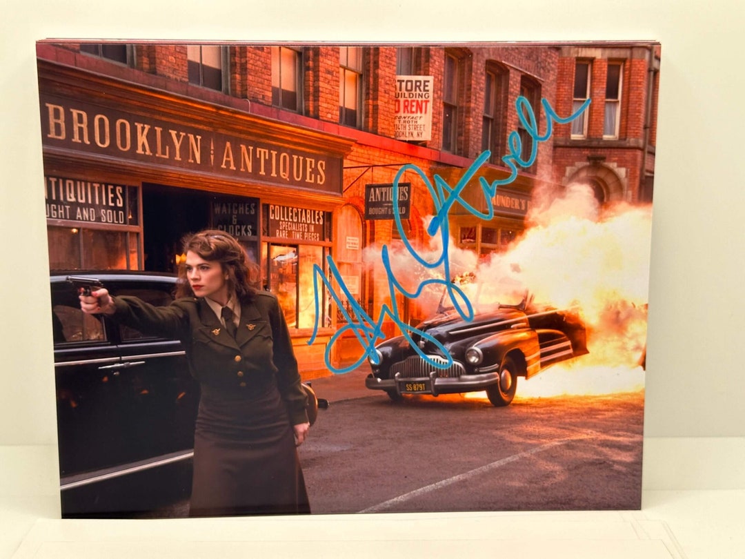 Hayley Atwell Peggy Carter Signed Autographed Photo Authentic 8X10 COA ...