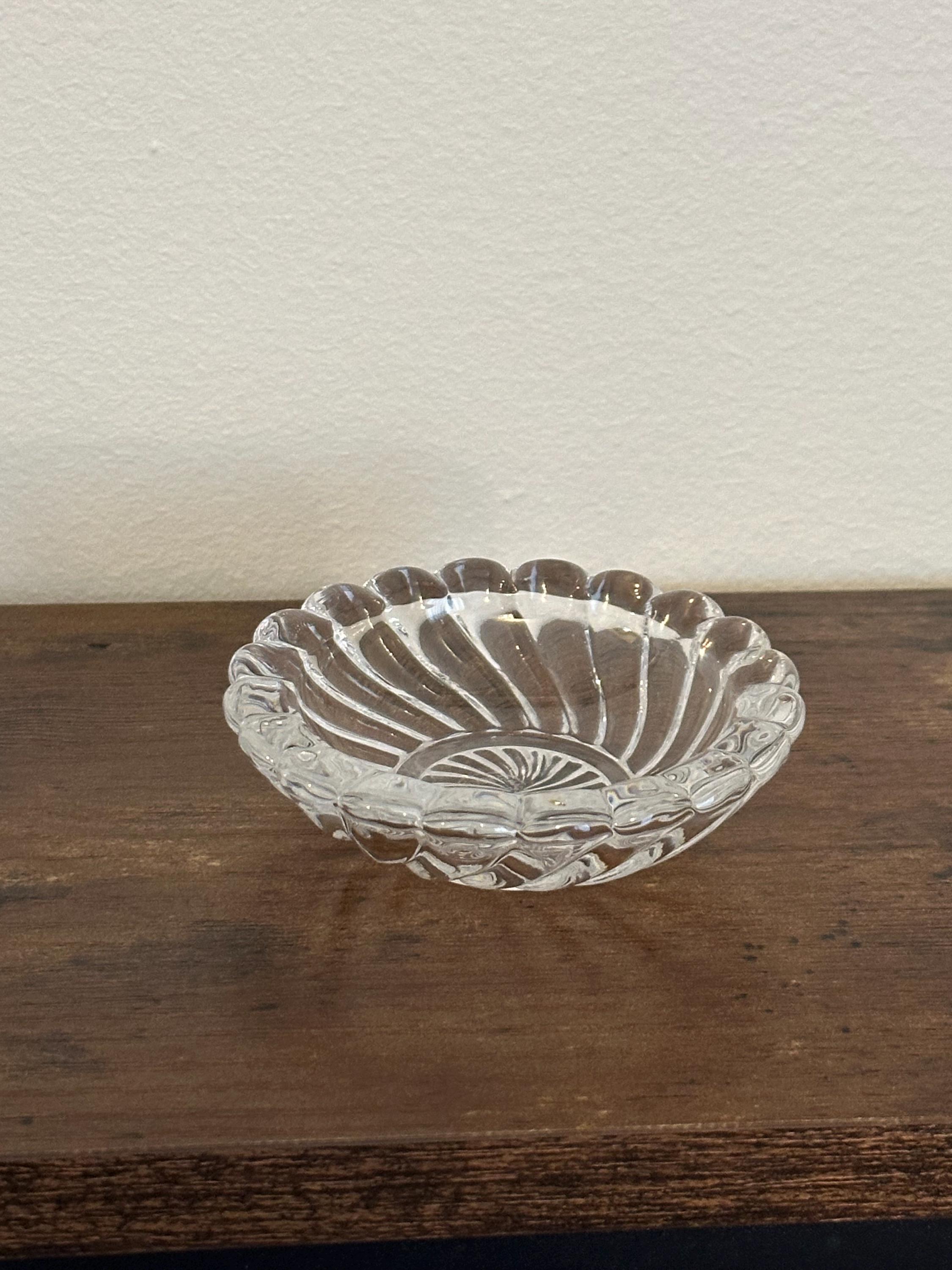 Baccarat ring holder store