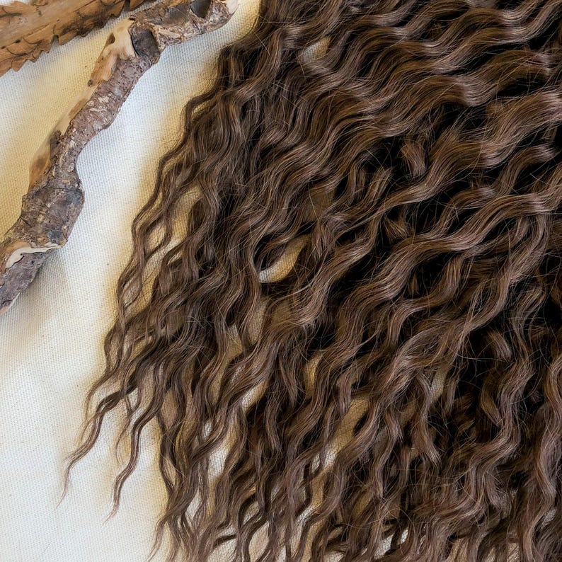 Rastas sintéticas rizadas color marrón chocolate: extensiones de ...
