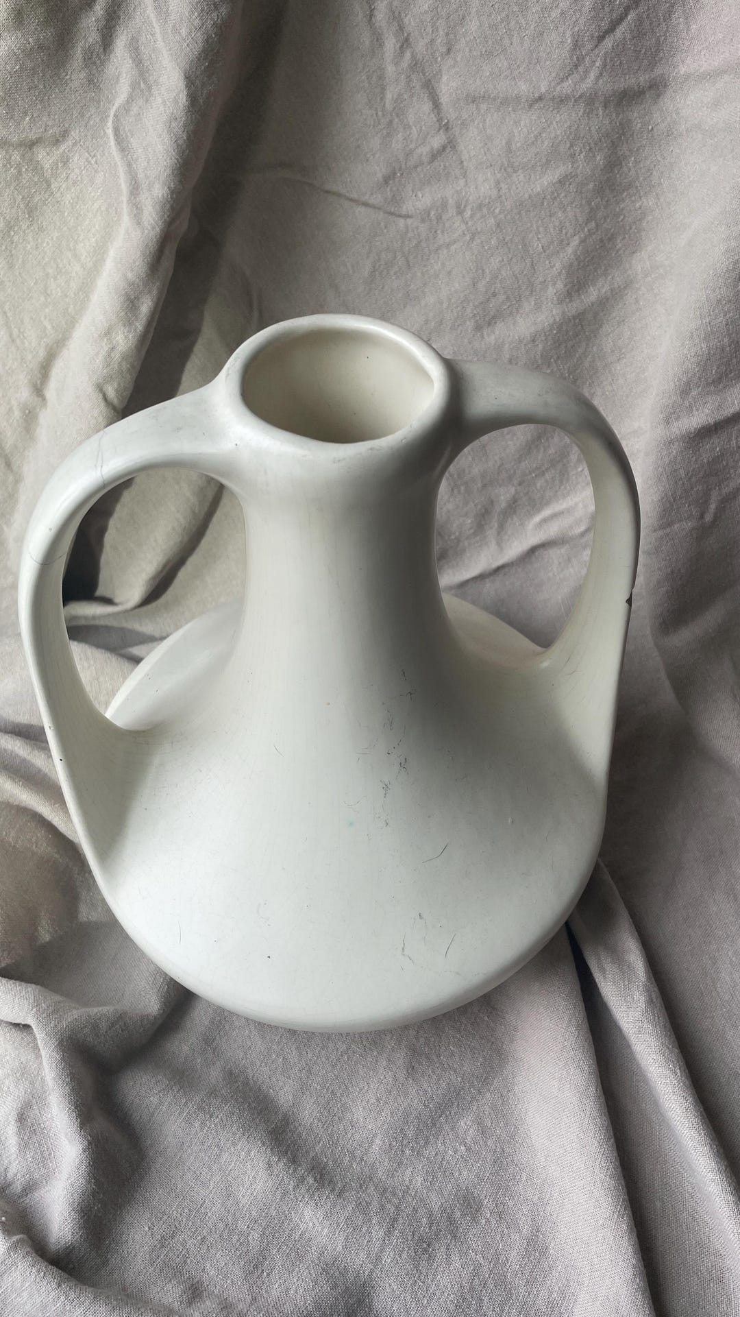 Timeless Tudor Pottery Bullet Vase - Matte Ivory, Classic Vintage ...