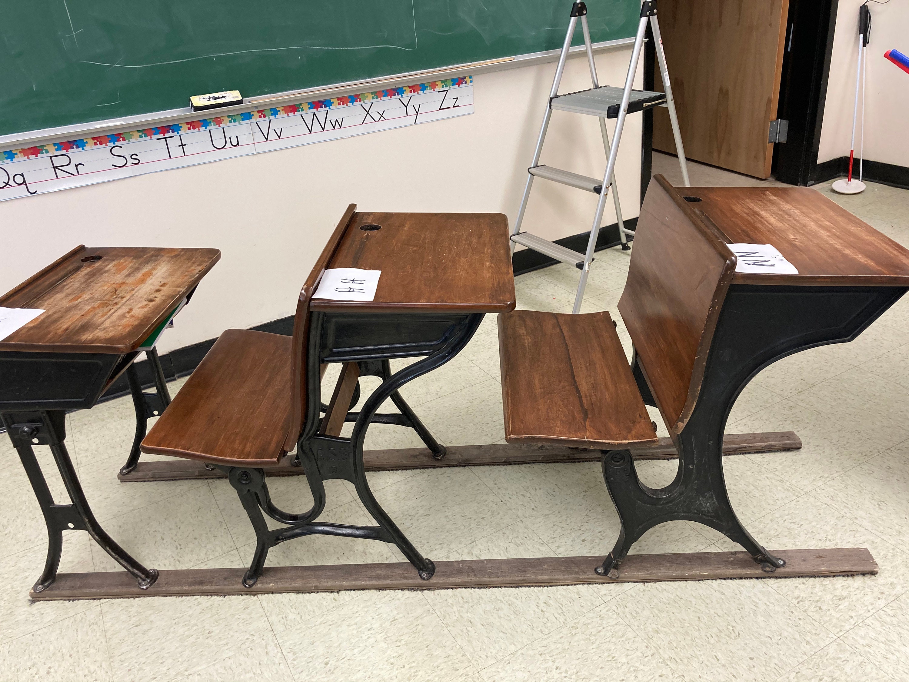 Vintage Antique School Desks - Etsy Canada