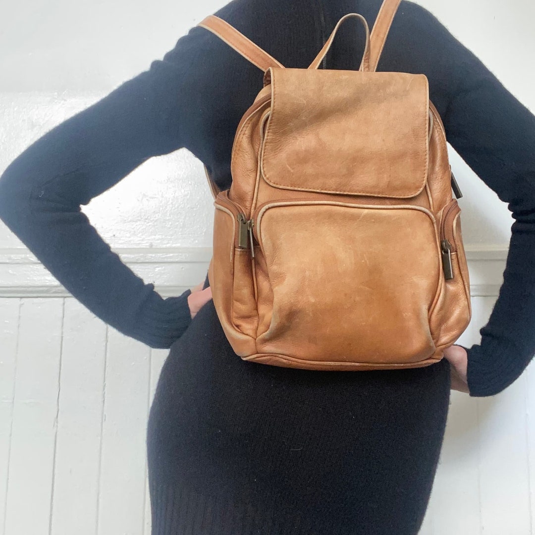 Vintage 1990s Style Tan Leather Backpack 5 Pockets Classic Style Patina ...
