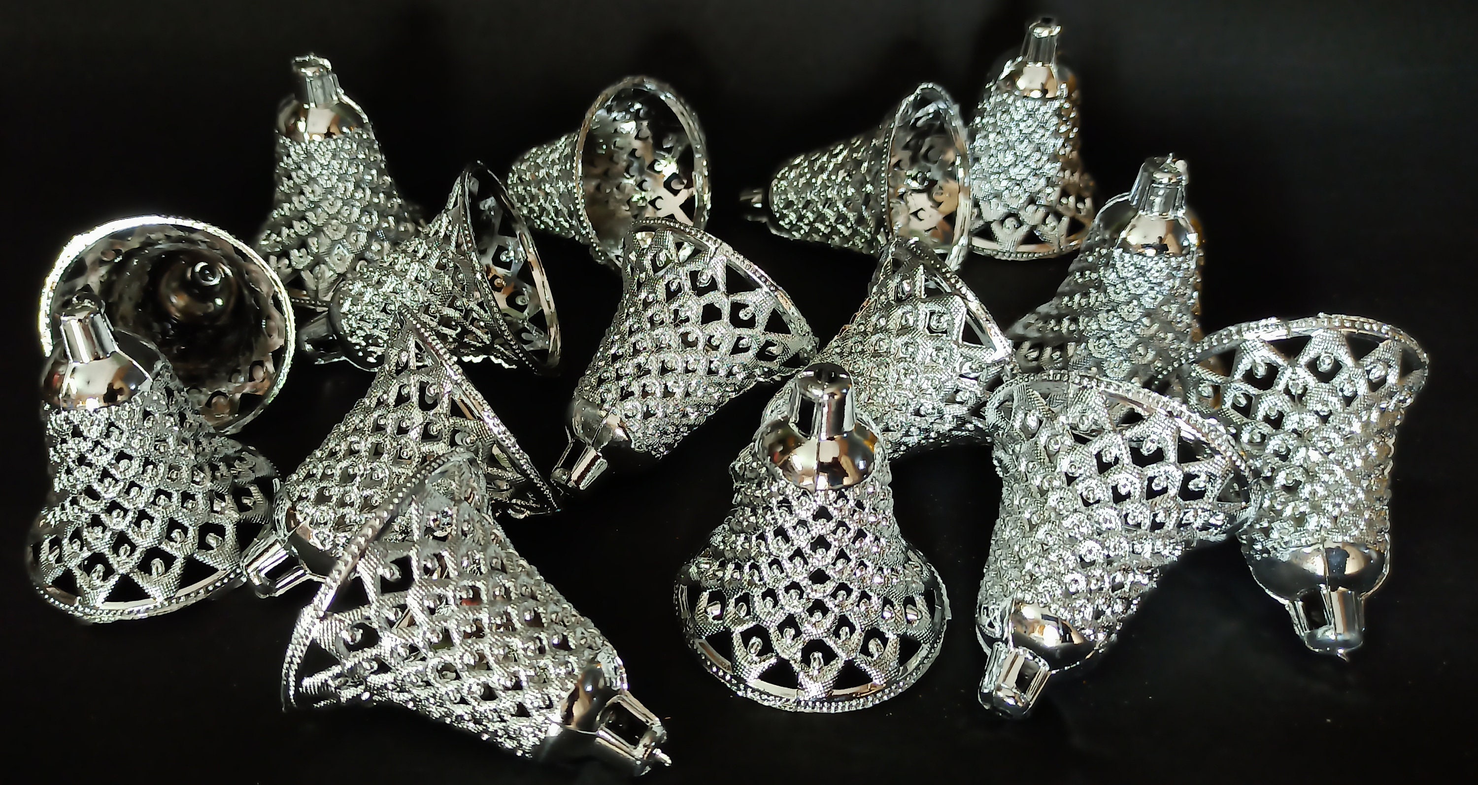 Silver Artificial Plastic Bells 2.5 Inch Home Decor Jingle Bell ...