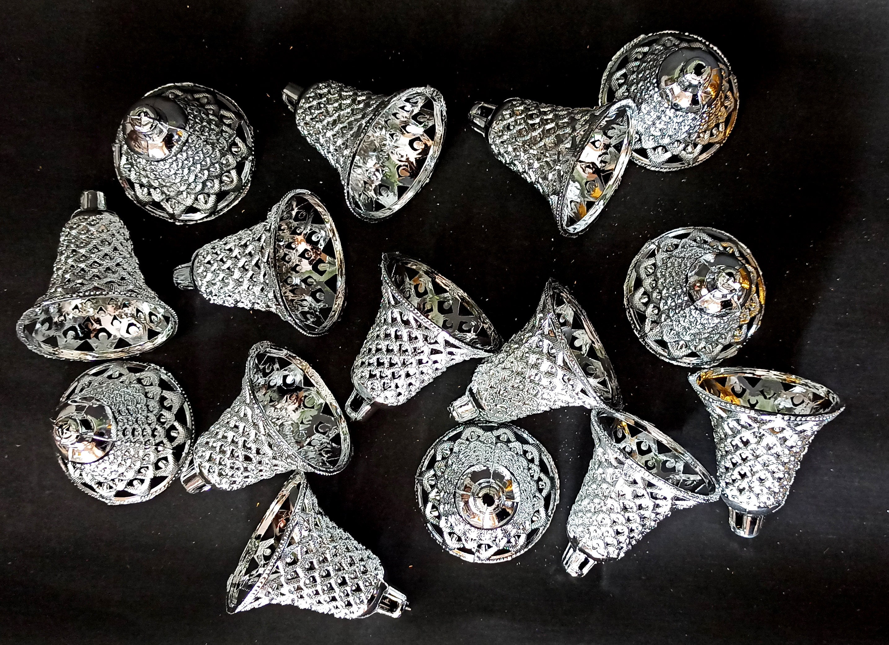 Silver Artificial Plastic Bells 2.5 Inch Home Decor Jingle Bell ...