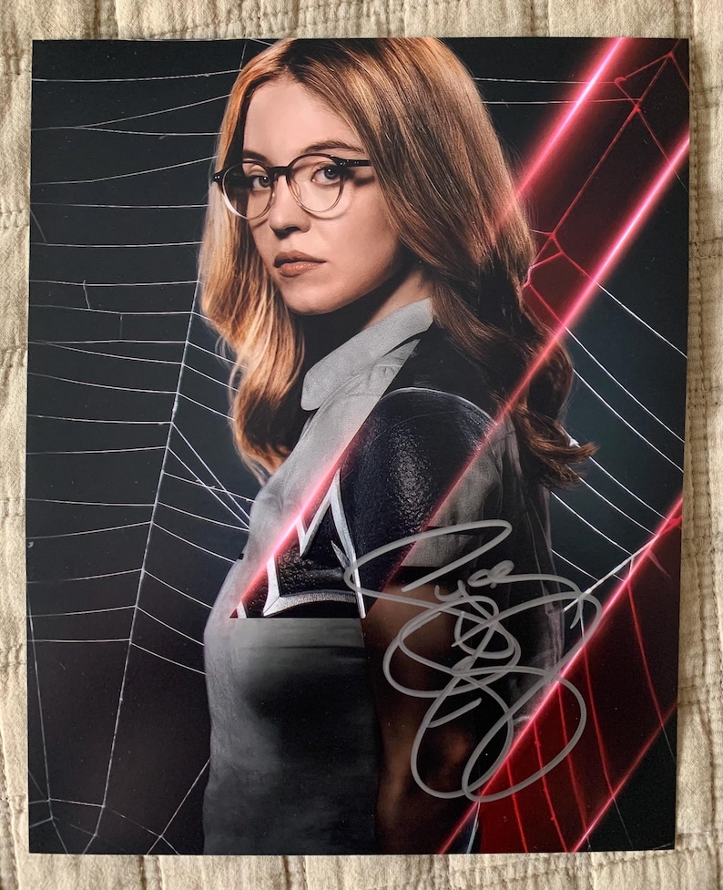 Sydney Sweeney Hand Signed 8x10 Photo With COA - Etsy Australia
