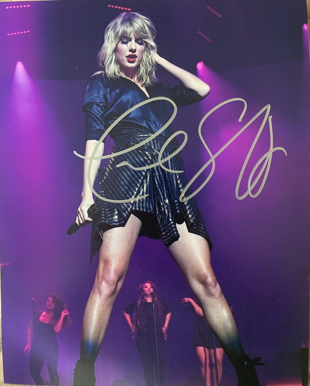 Taylor Swift Hand Signed 8x10 Photo With COA - Etsy