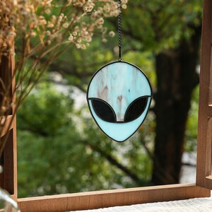Stained Glass Alien Head Window Hanging Suncatcher, Window Hanging ...