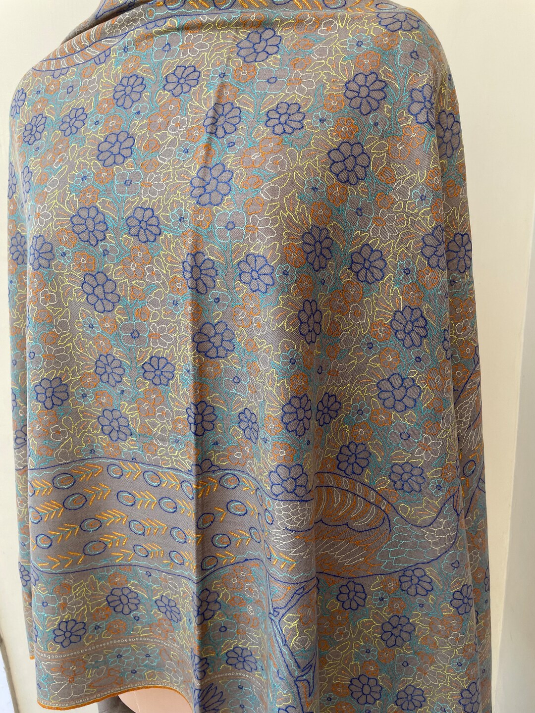 Pashmina Color Sozni Embroidered Peacock Design Shawl | 100% Handmade ...