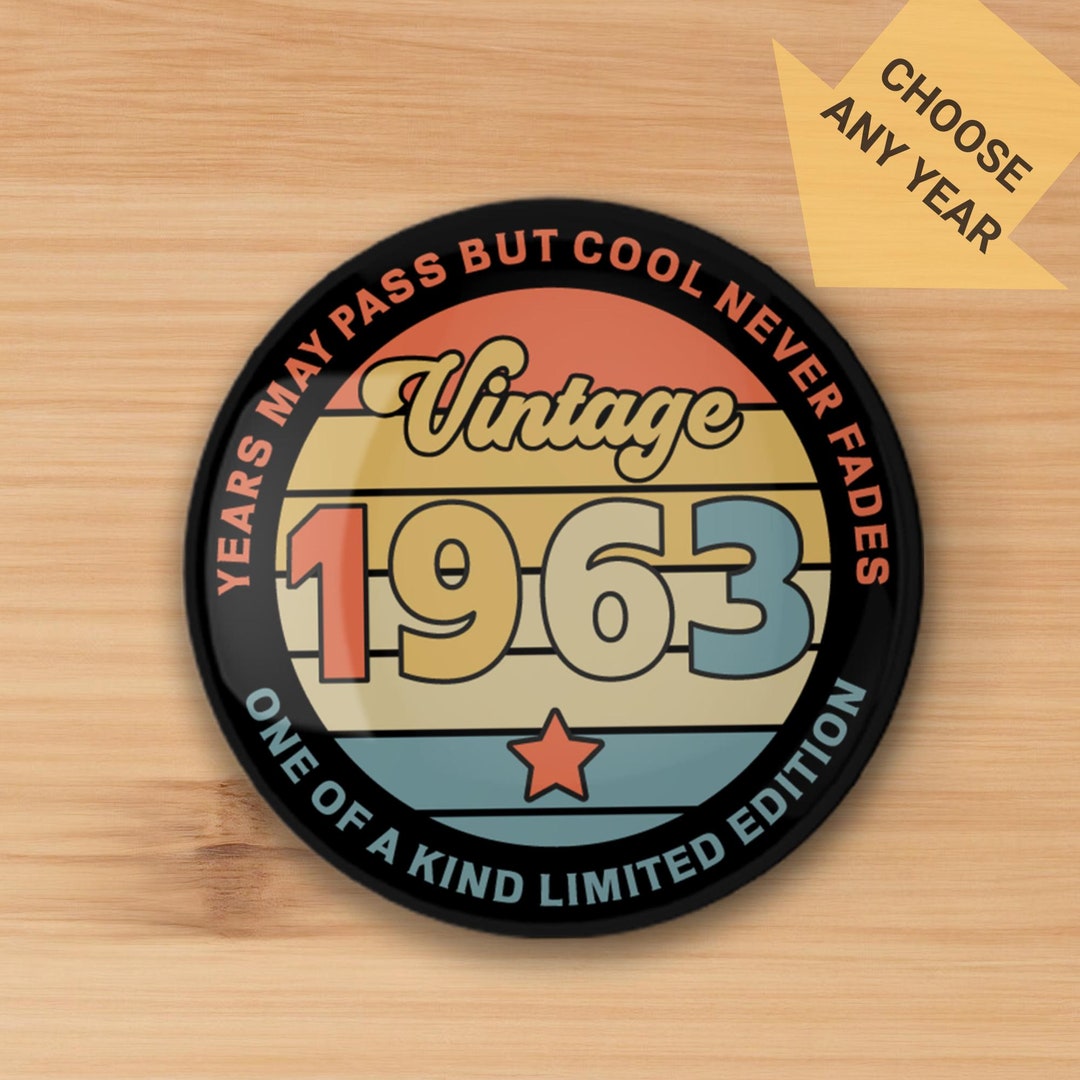 Retro Year Badge for Men Vintage Sunset Design Classic Custom Year Pin ...