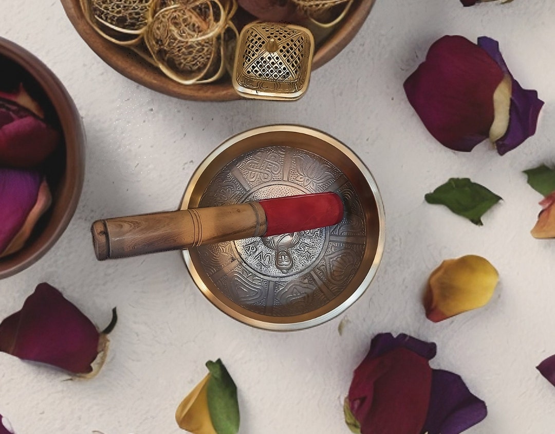 Tibetan Singing Bowl for Meditation Yoga Bowl for Soothing Sound Bowl ...