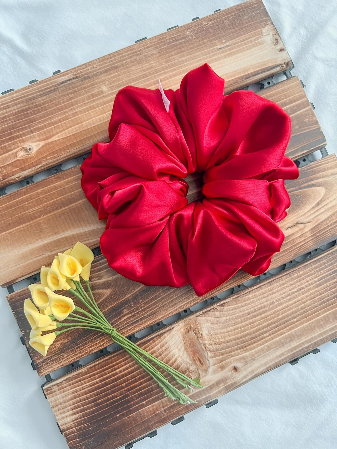 Elegant Red Oversized Satin Scrunchie | Luxurious Scrunchies | Elegant ...