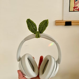 Crochet Leaf Sprout Headphones Decoration, Handmade Sapling Bookmark ...