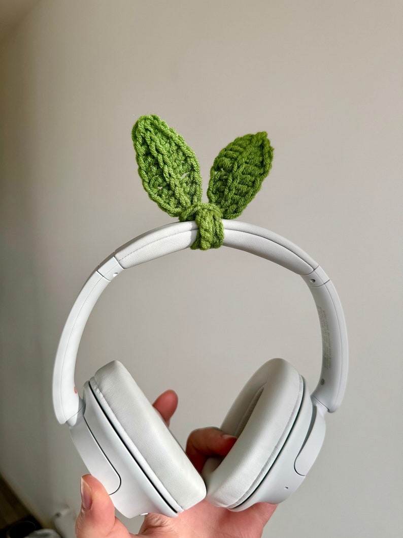 Crochet Leaf Sprout Headphones Decoration, Handmade Sapling Bookmark ...