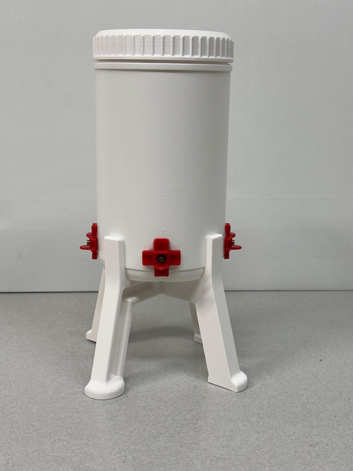 Quail Waterer With 4-spring-loaded Water Nipples | Stand and Lid is 3D ...