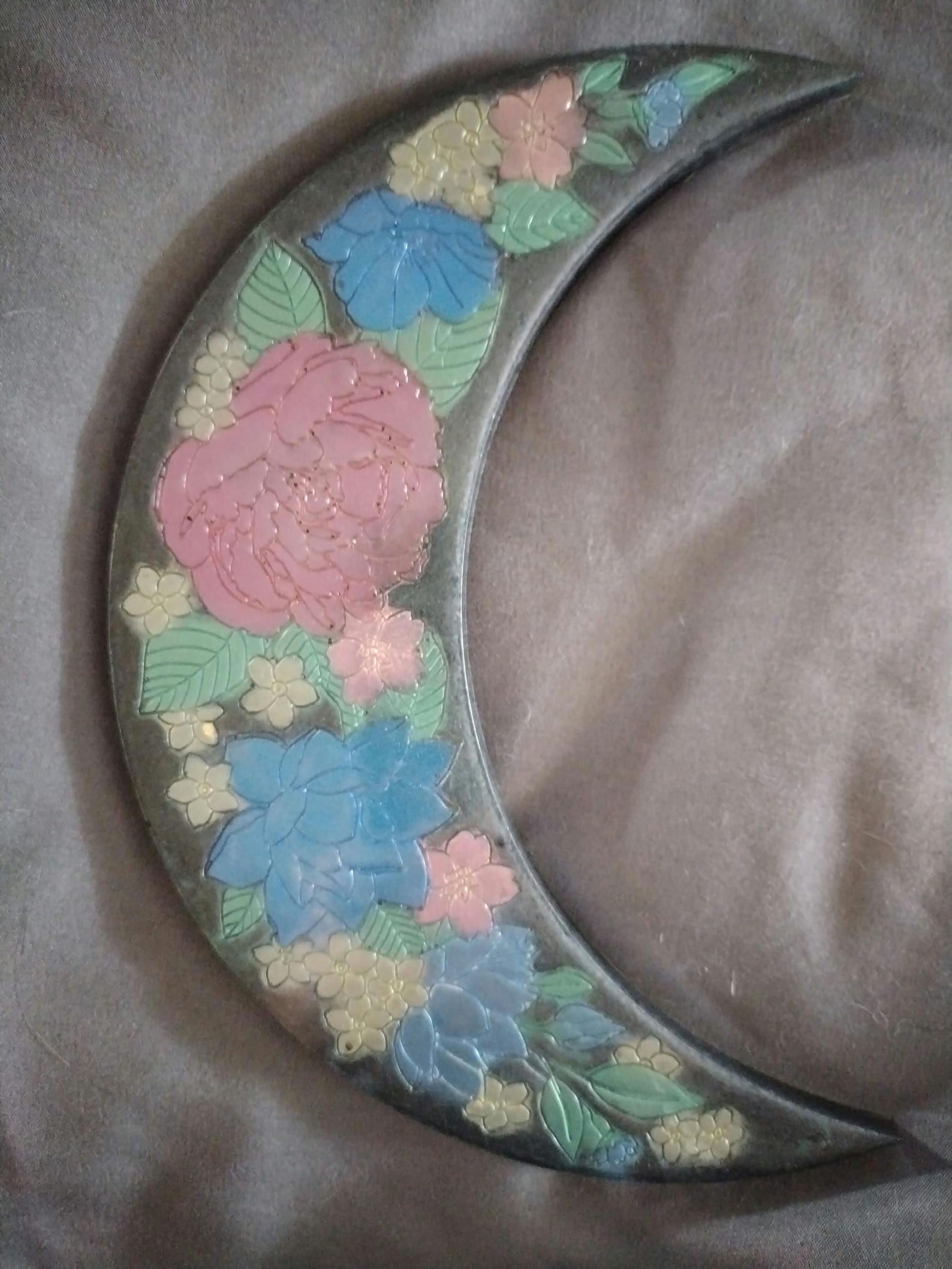 Handcrafted Epoxy Resin Floral Moon- Unique Home Decor - Etsy