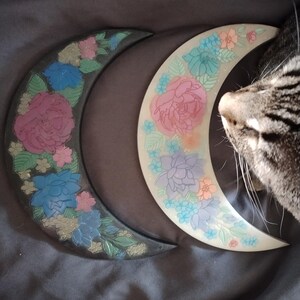 Handcrafted Epoxy Resin Floral Moon- Unique Home Decor - Etsy