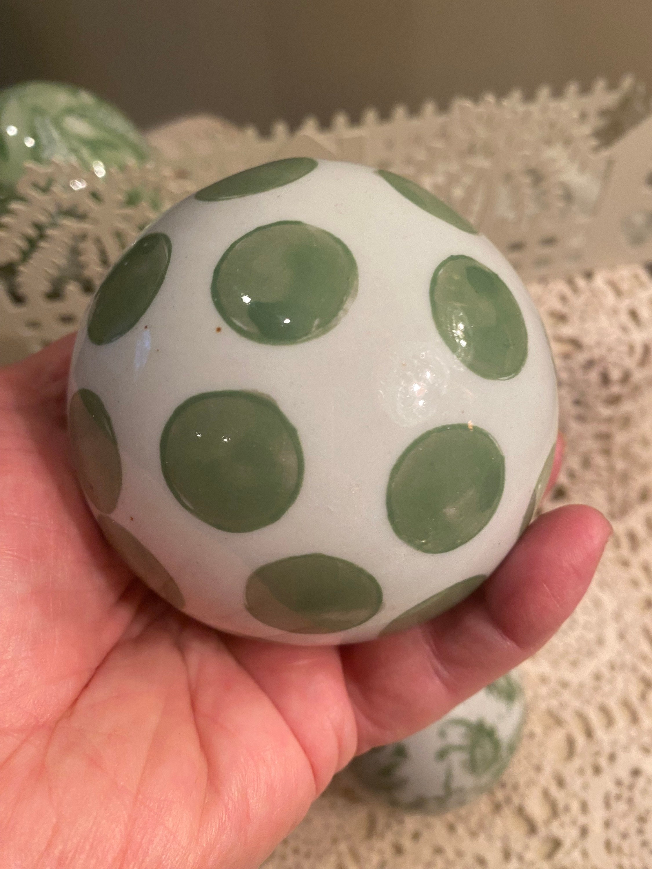 SET 3 CHINOISERIE CERAMIC Decorative Balls/orb Green and White Decor - Etsy
