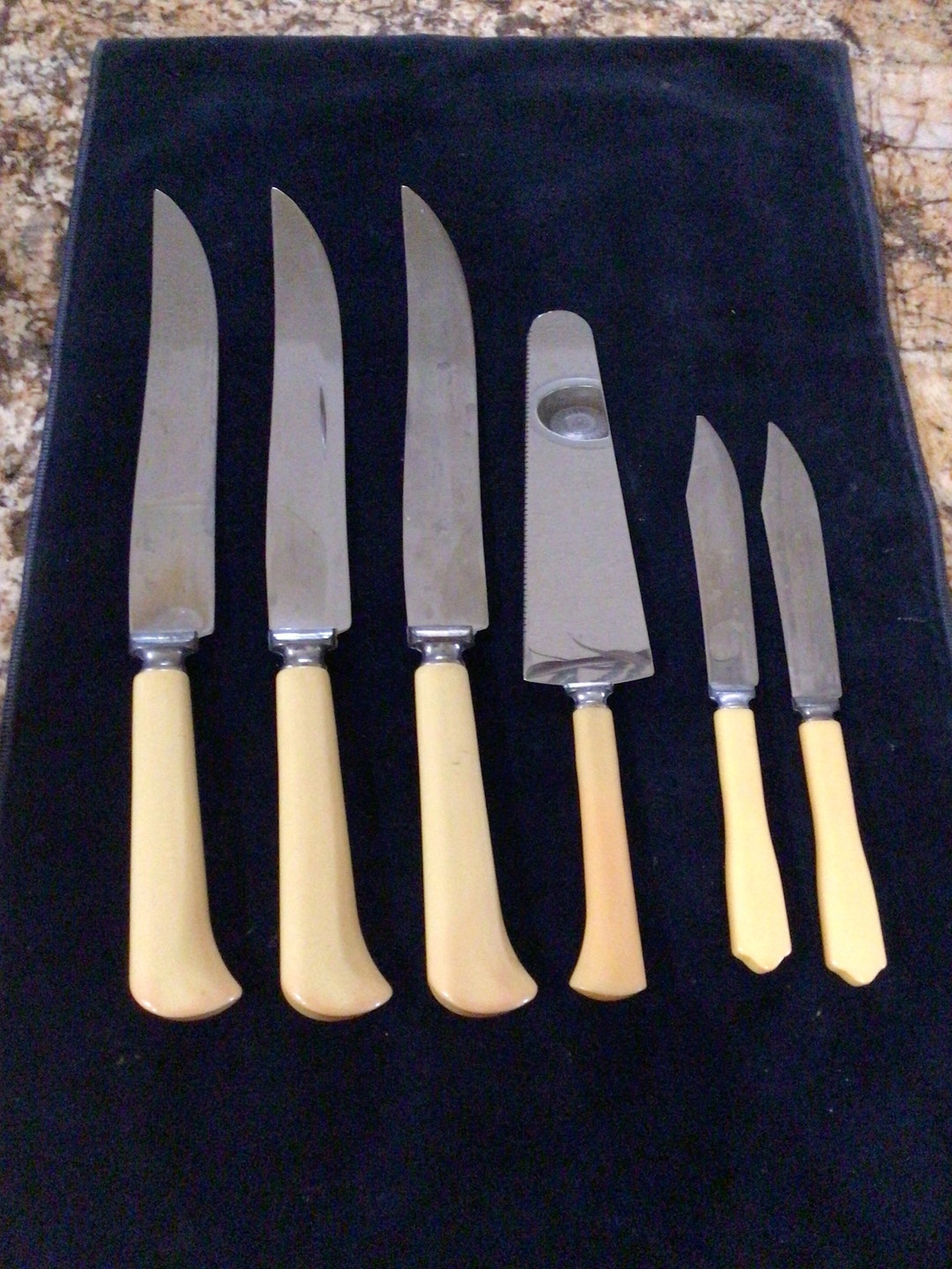 6 YELLOW BAKELITE STAINLESS Steele Cutlery- 3 Carving Knives 10” Blade ...