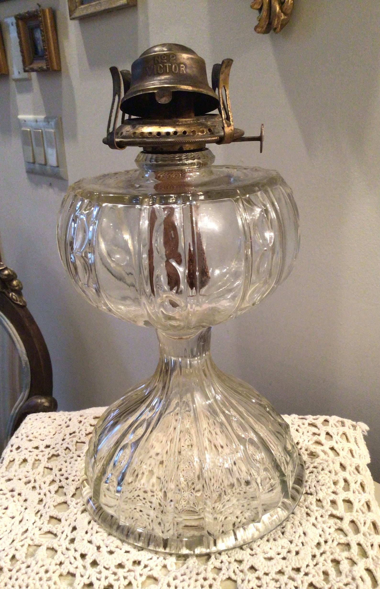 VINTAGE VICTOR No. 2 OIL Lamp Clear Glass Kerosene Ornate 10 1/2” - Etsy