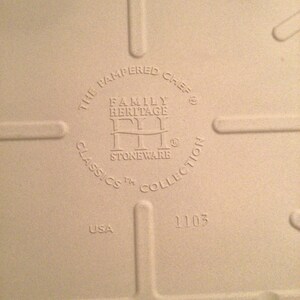 The PAMPERED CHEF FAMILY Heritage Stoneware Cookie Sheet Classic ...