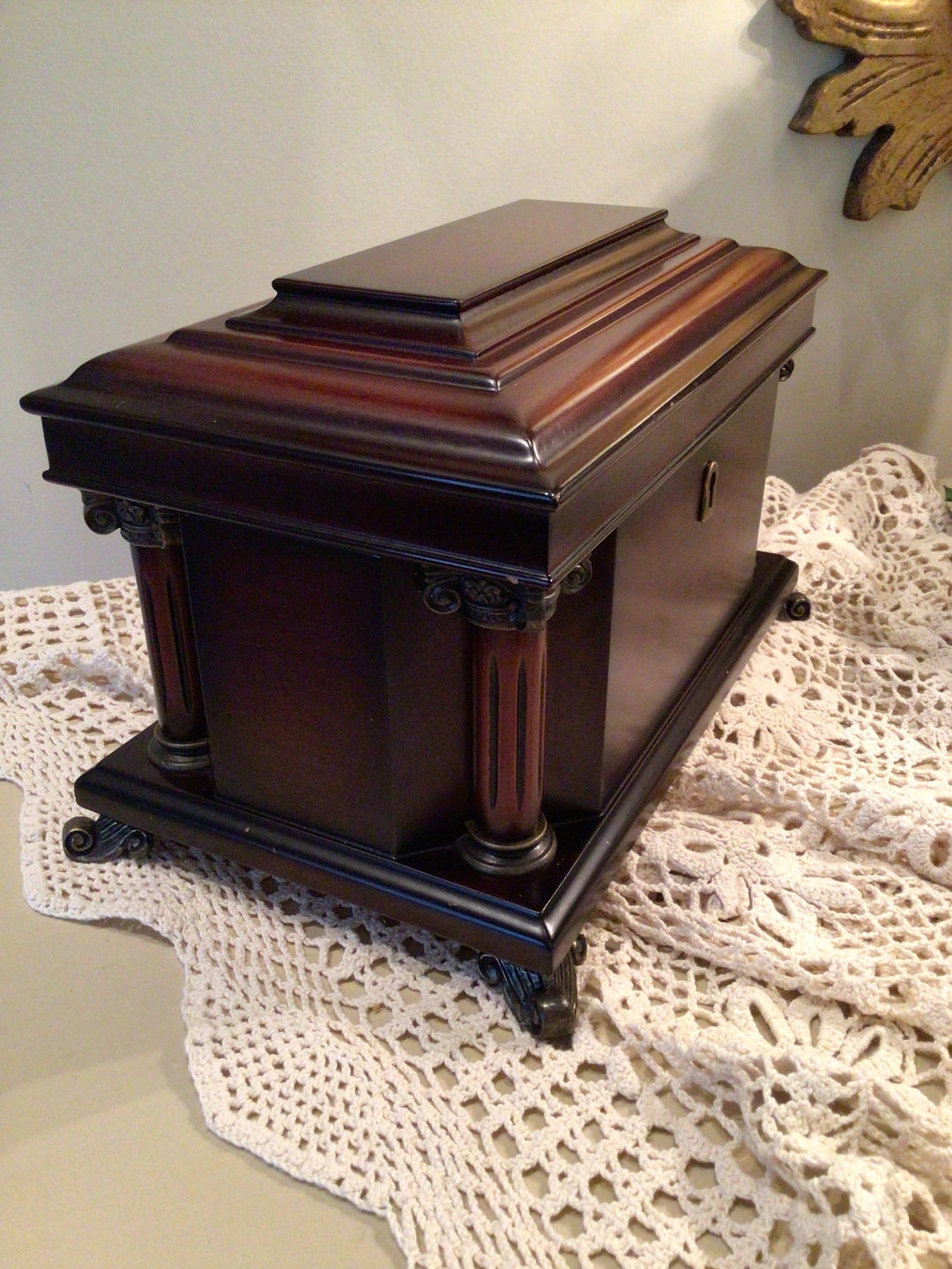 BOMBAY COMPANY MAHOGANY Jewelry Box With Neoclassical Corinthian Colums ...