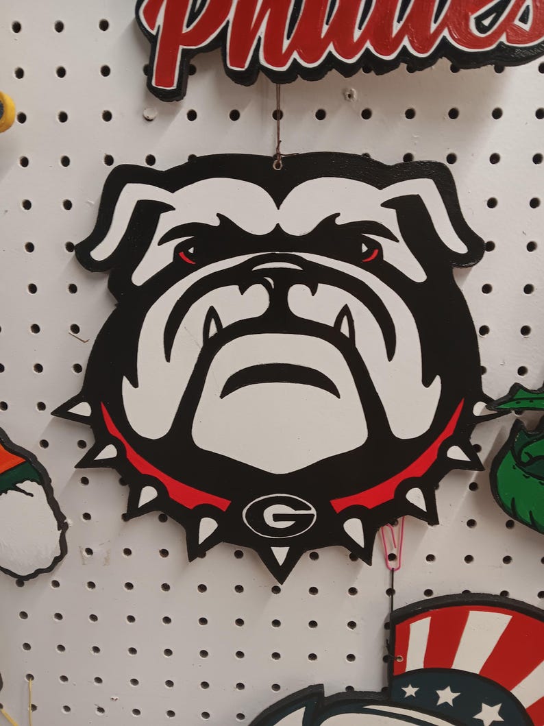 Georgia Bulldogs Hand Painted Team Cut Out Wall Decor Mancave - Etsy