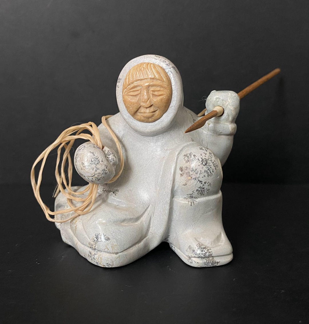 W0401 Vintage Signed Hand Carved Inuit Eskimo Sculpture Figurine ...