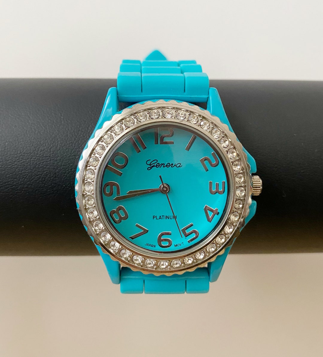 W0209 Vintage Geneva Platinum Women's Blue Analog Watch Buckle Band ...
