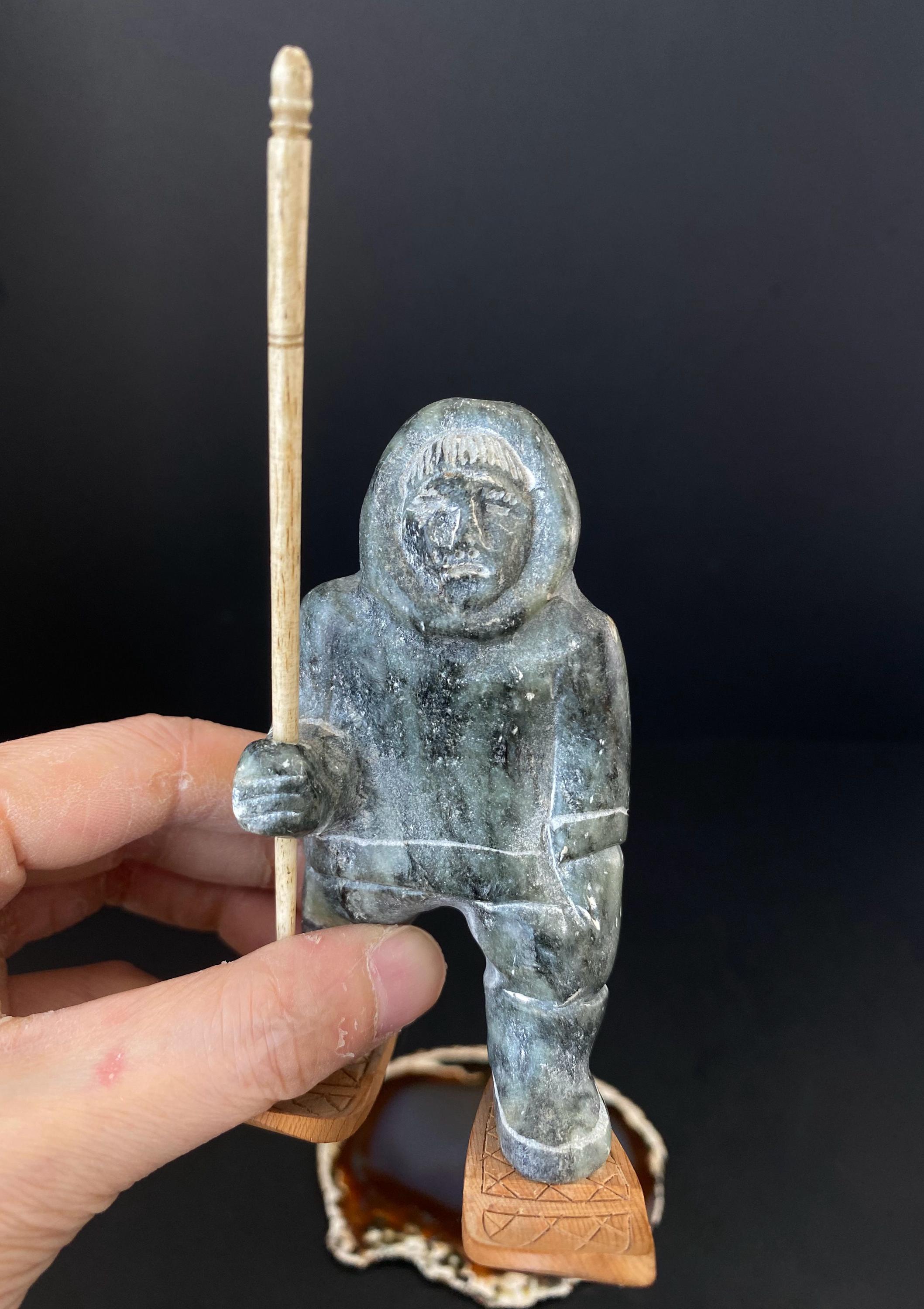 W0810 Vintage Signed Hand Carved Inuit Eskimo Sculpture Figurine ...
