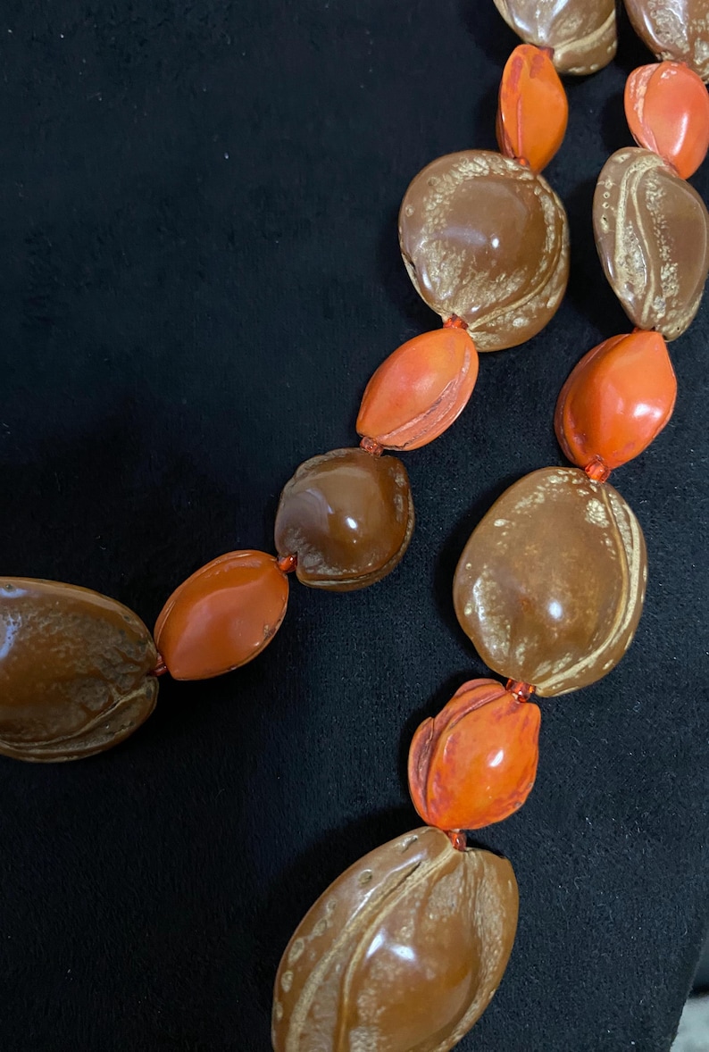 W0403 Vintage Native American Seed Necklace / Seeds Necklace / Almond ...