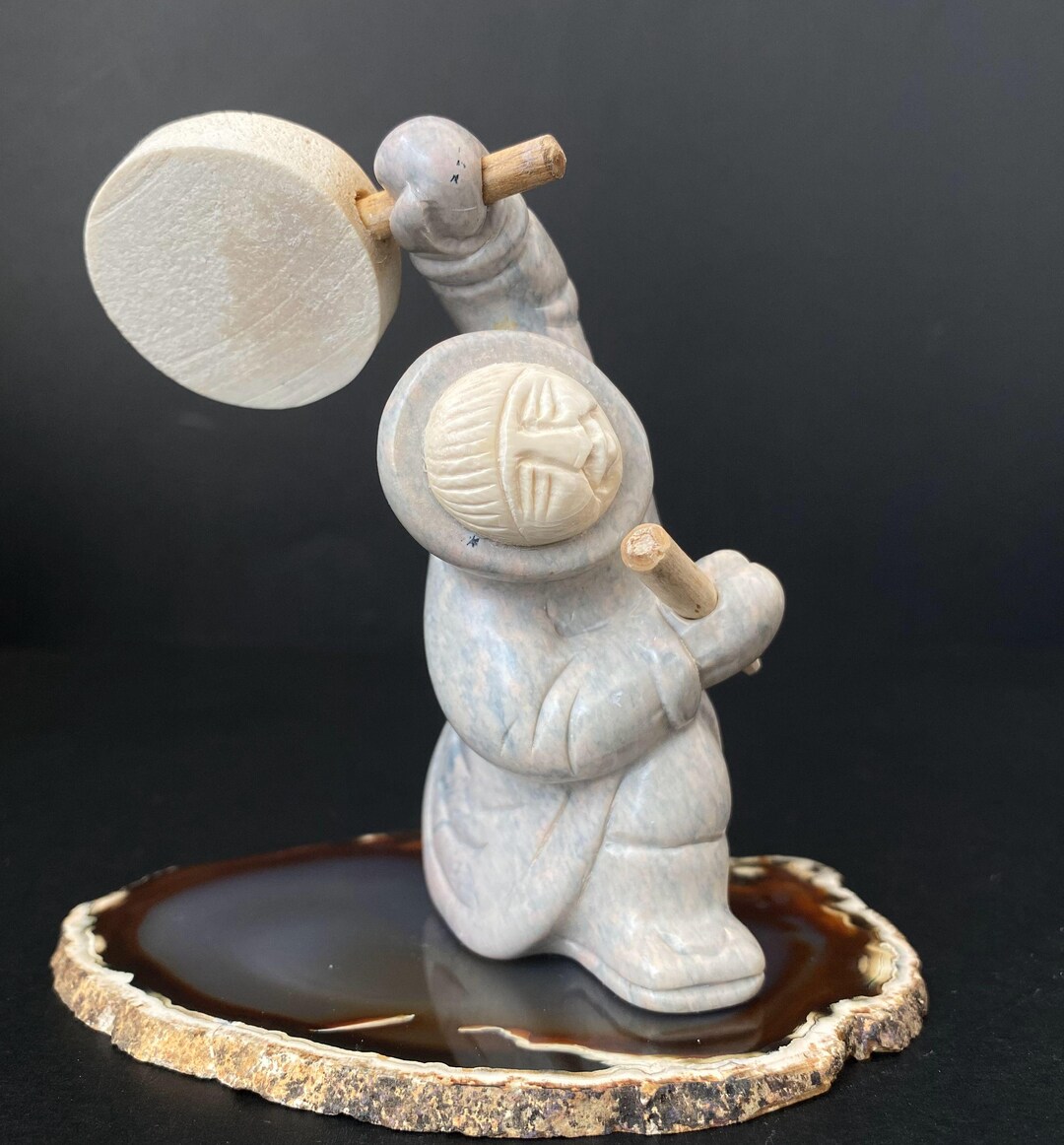 W0819 Vintage Signed Hand Carved Inuit Eskimo Sculpture Figurine ...