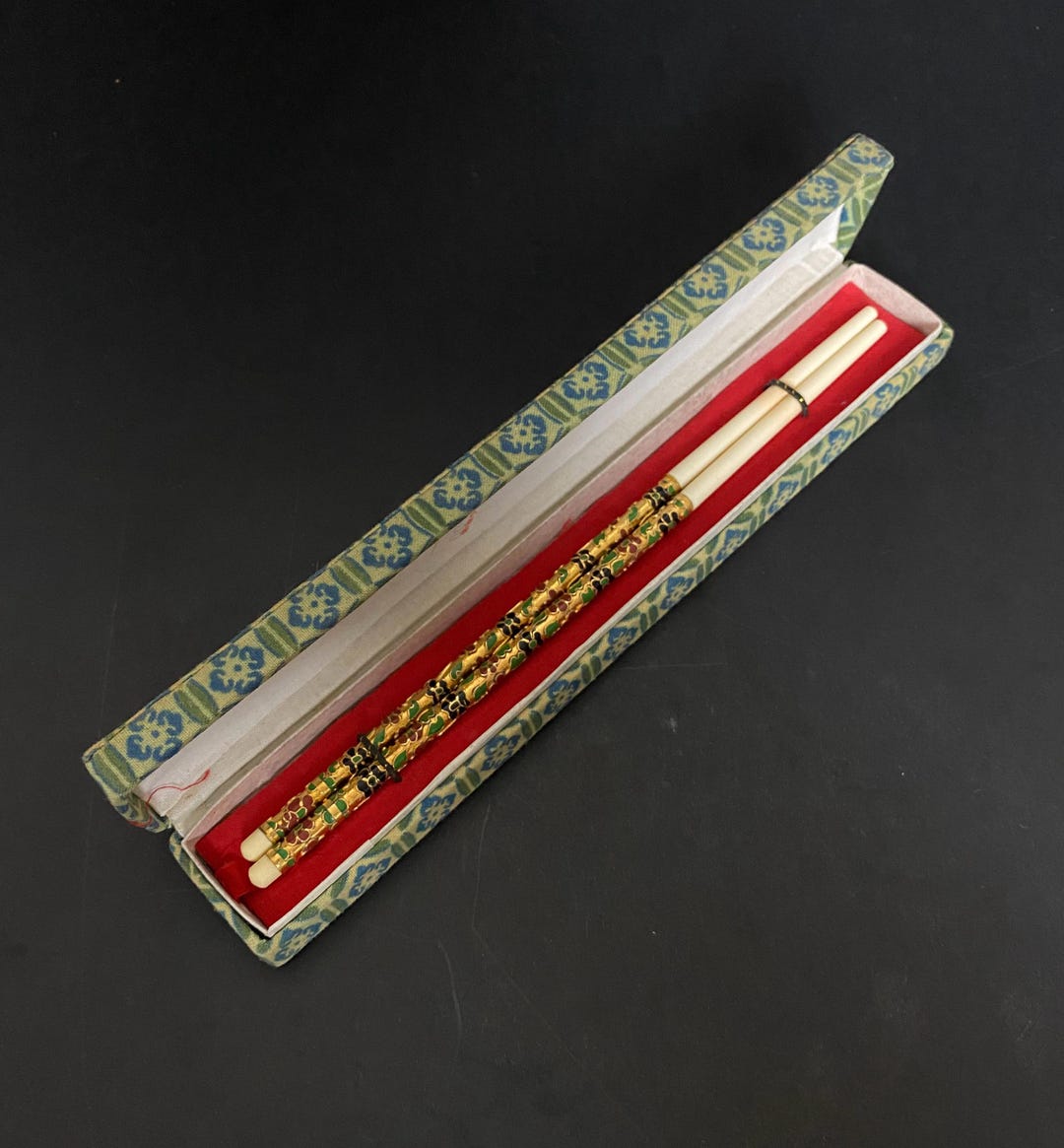 W0667 Vintage a Pair of Gilded Carved Chopsticks in Original Box ...