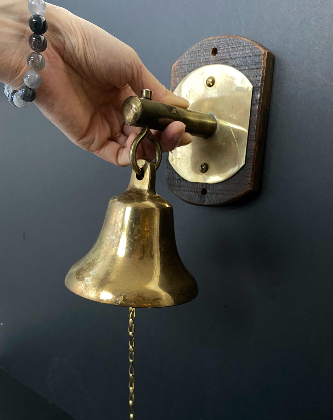 W0789 Vintage Brass Wall Bell With Wood Board Mount/hand Brass Bell ...