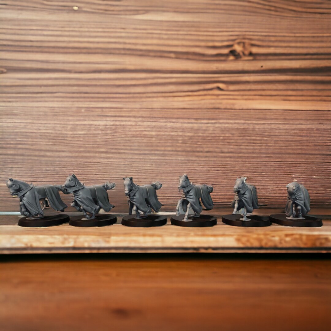 Galloping Medieval Robed Horses X 6 28mm 1/56 Unpainted Wargames and ...
