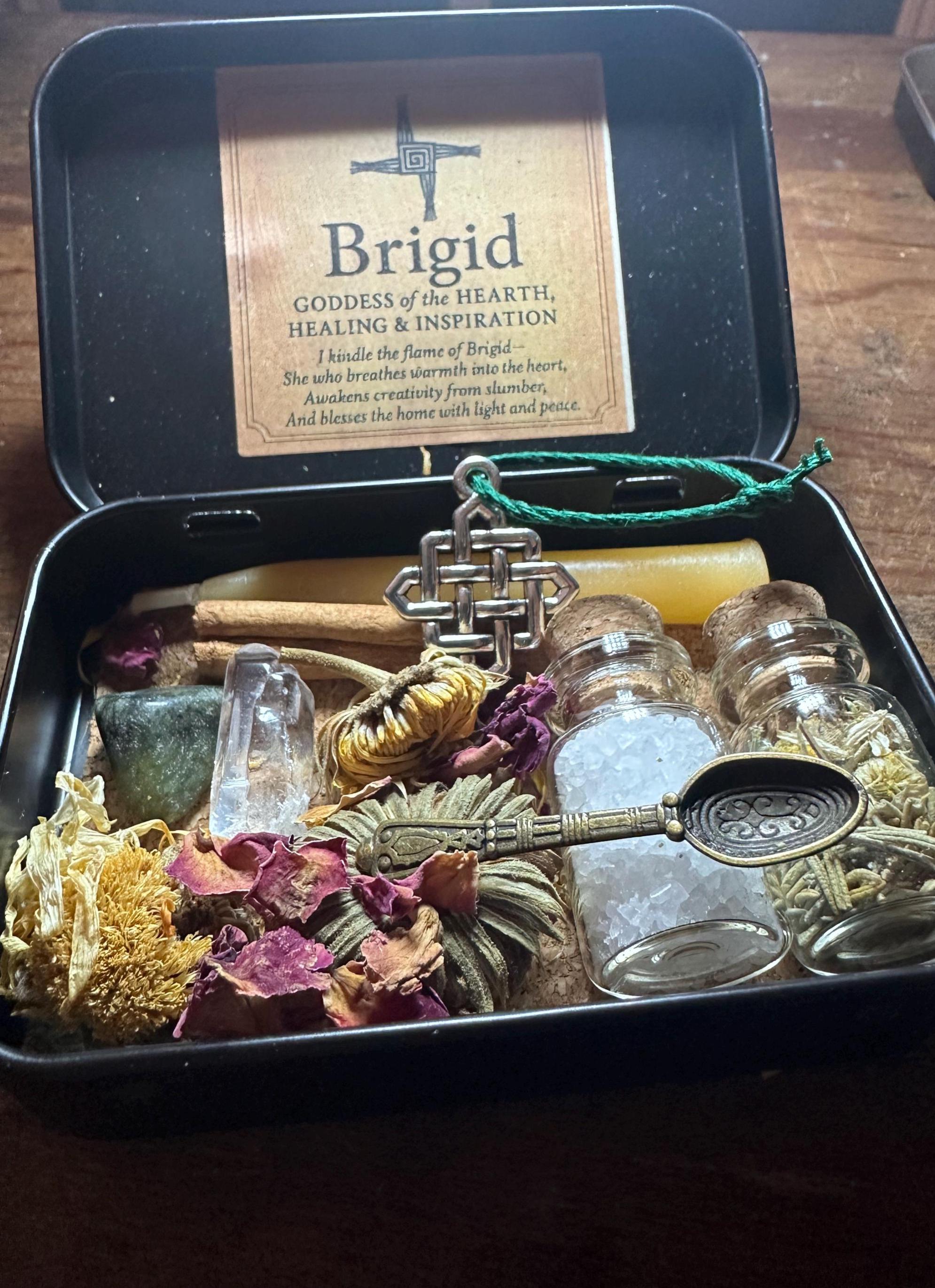 Brigid Altar Tin, Ritual Set, Beeswax Candle & Celtic Knot Charm - Etsy