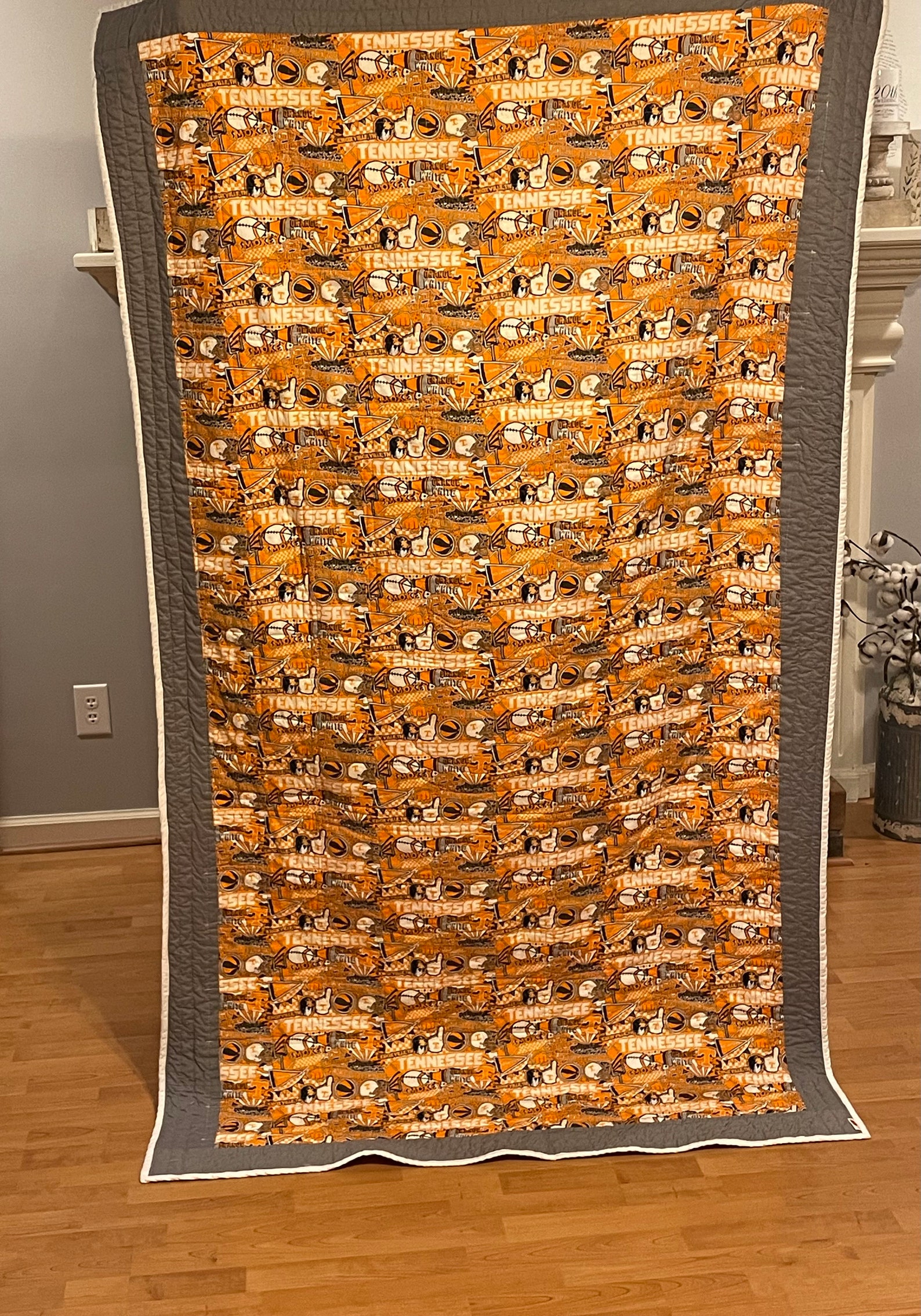 Custom University of Tennessee Handmade Quilt - Etsy