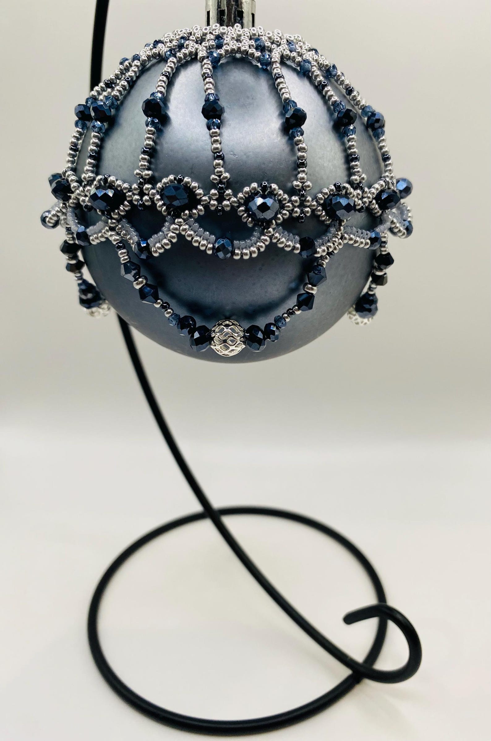 Lady Diana Beaded Ornament Cover Pattern, Bauble PDF - Etsy Canada