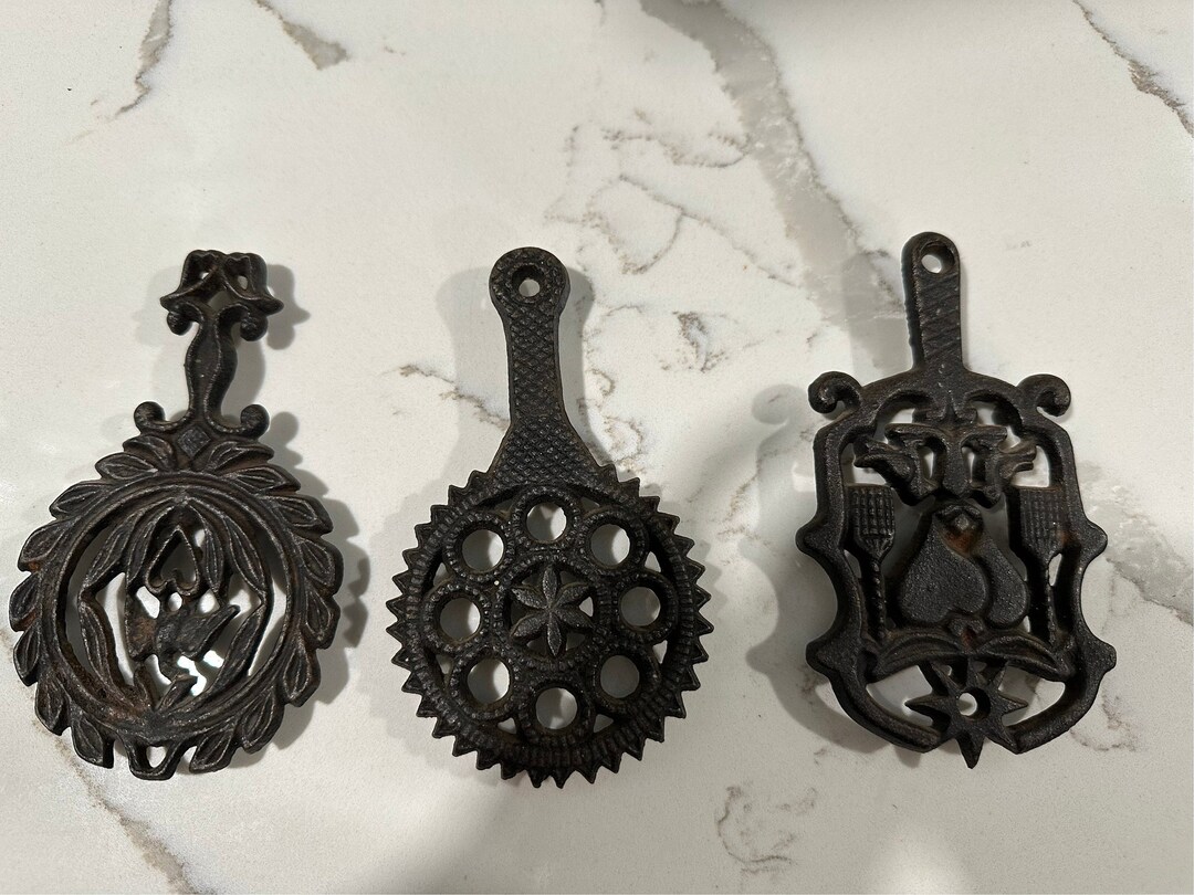 S/3 Cast Iron Wilton Vintage Trivets | Hot Plate Holders - Etsy