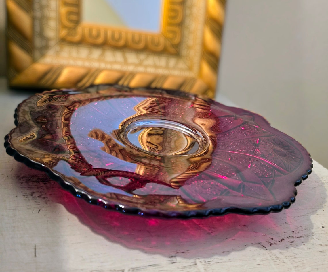 Vintage Red Iridescent Cake Plate, Indiana Glass Heirloom Scalloped ...