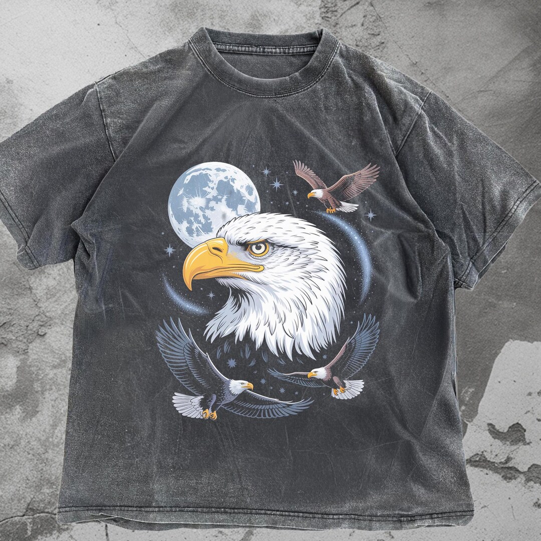 Bald Eagle Vintage Sweatshirt Moon Graphic Crewneck, Retro 90s Wildlife ...