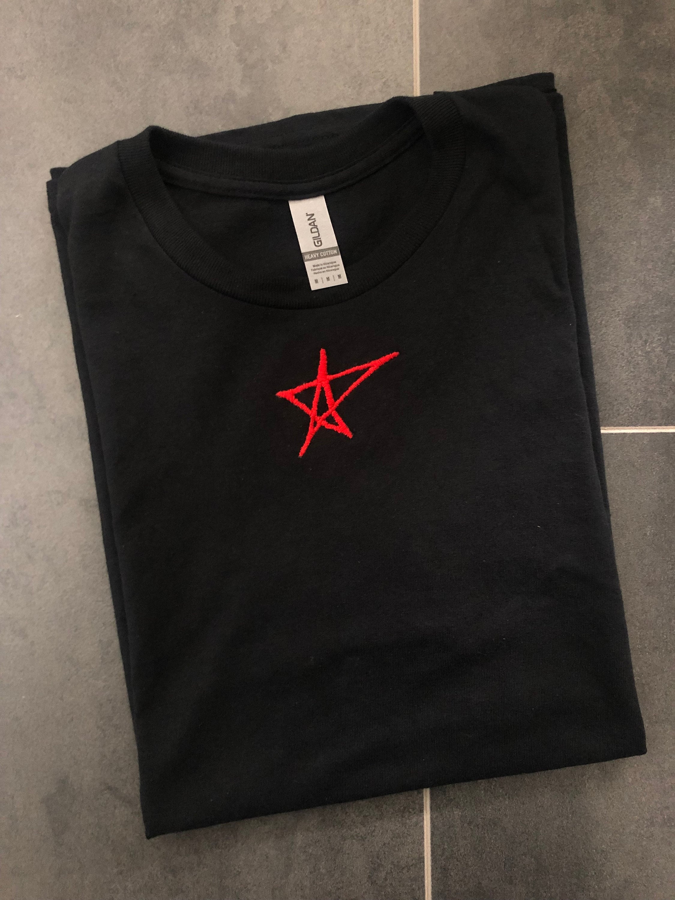 Avril Lavigne Let Go Logo Hand Embroidered T Shirt - Etsy